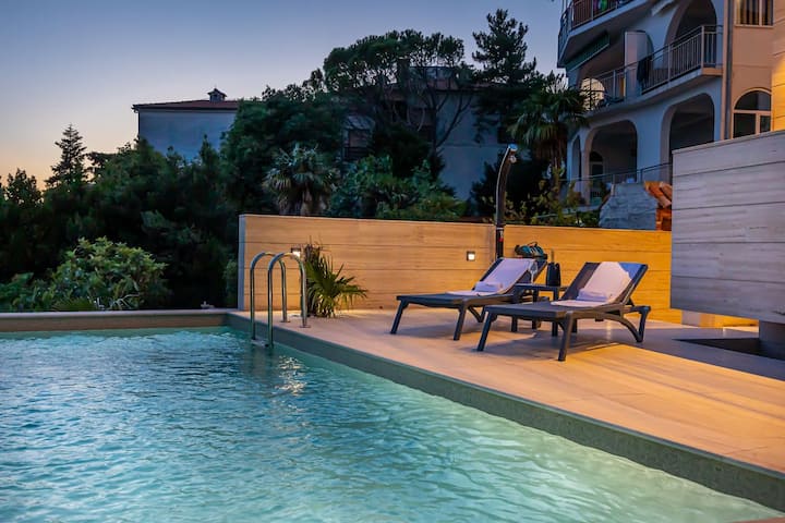 Appartement éPoustouflant En Bord De Mer Avec Pisc - Crikvenica