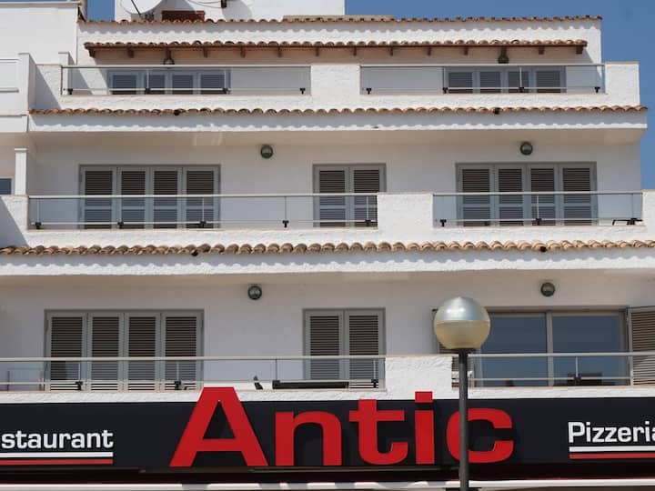 Antic 201 - Apartment In S'illot Facing The Sea - Cala Millor