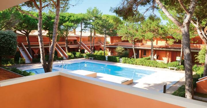 Apartment With Shared Pool In Quiet Village - Bibione