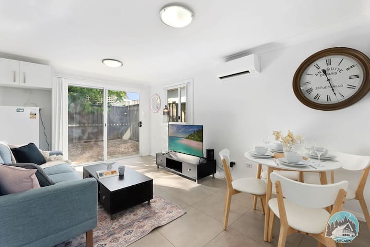 Aircabin - Colyton - Modern - 2-bed Granny Flat - Kingswood