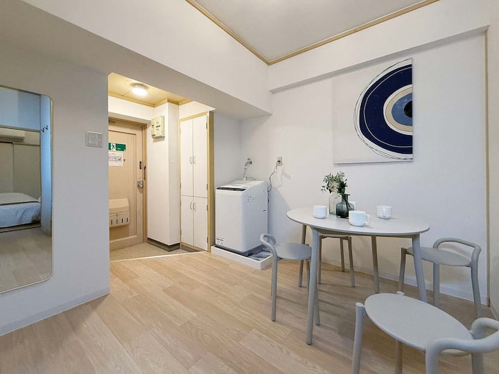 1br Near Peace Park Kitchen & Amenities For Long S - Hiroshima