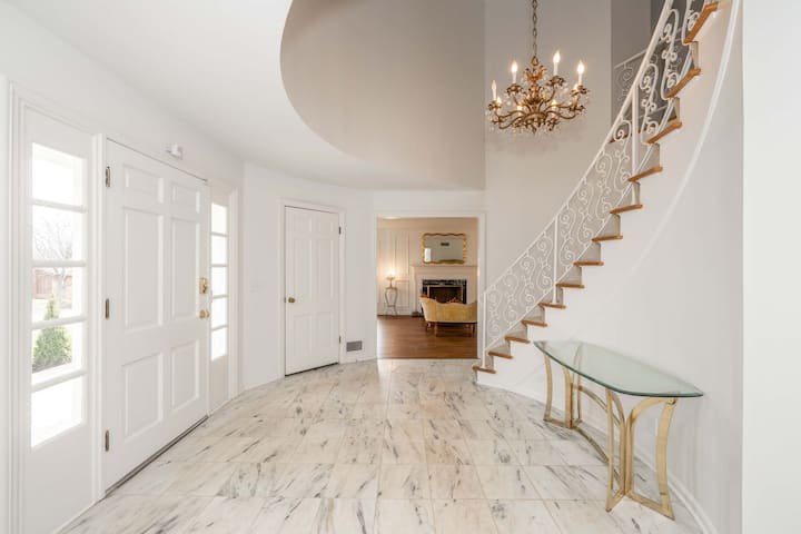 Tallen Manor & Retreat - Hamilton, OH
