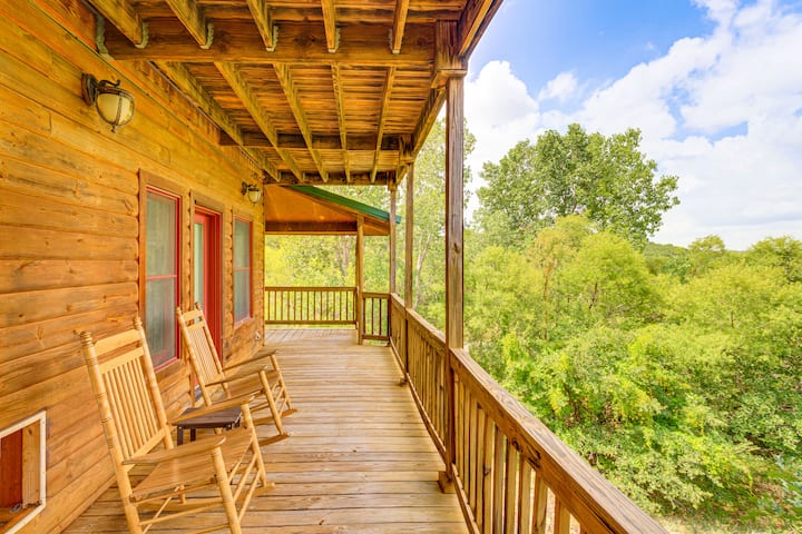 Spacious Cabin W/ Views, Near Lake Lawtonka! - Medicine Park, OK