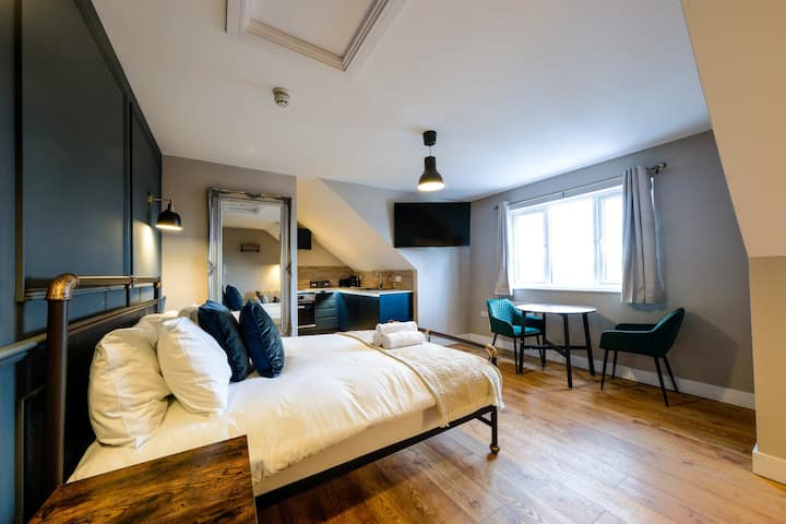 The Willow - Studio 30 - Bristol