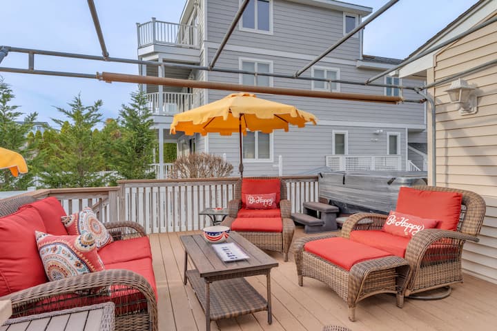 Beachy Keen: 1 Block To The Beach! - Avalon, NJ