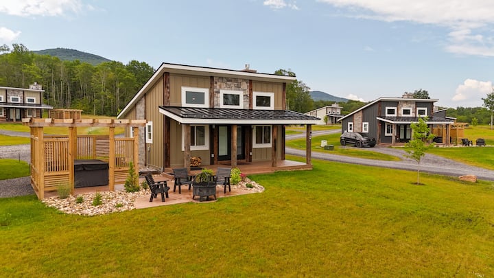 Cabin 2 (1-bed, Modern-luxury W. Hot Tub) - Canaan Valley, WV