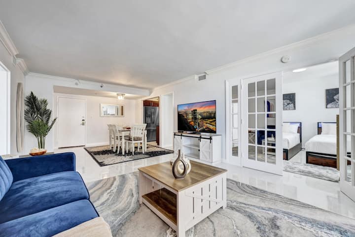 Comfortable 2-bedroom Condo Resort Facilities 1108 - Miami Beach
