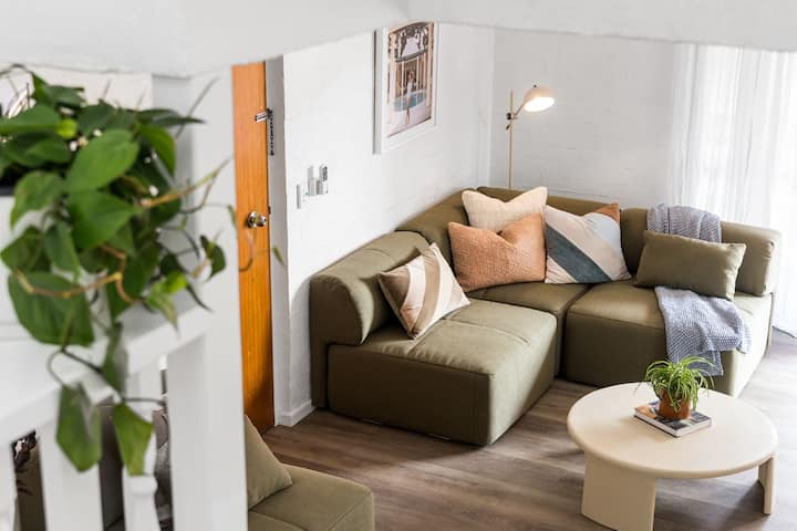 East Coast Escapes | Happy Gilmore - Byron Bay