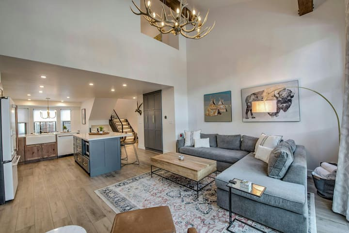 Breck Haven Chalet | Hot Tub & Walk To Slopes - Breckenridge, CO