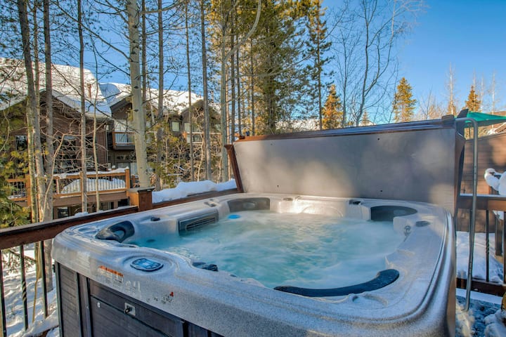 Breck Haven Luxury Townhome & Private Spa - Breckenridge, CO