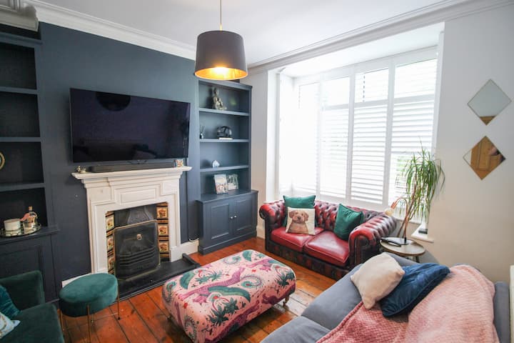 Stylish 3-bed House In Brentford, Near Richmond - Twickenham