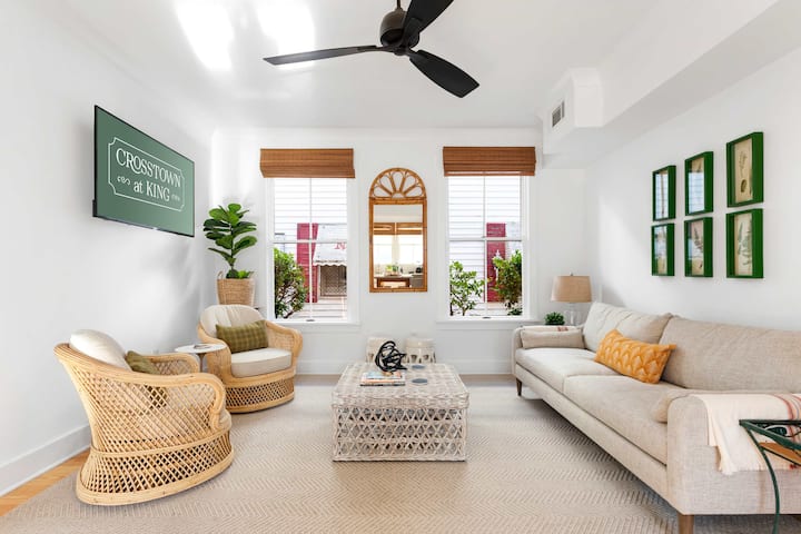 Crosstown @ King | Elegant Downtown Stay Near King - Charleston, SC