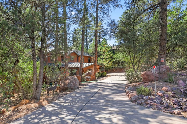 Spacious Cabin L Game Room |  Big Deck - Pine, AZ