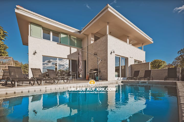 Mit Ausblick Aufs Meer - Malinska