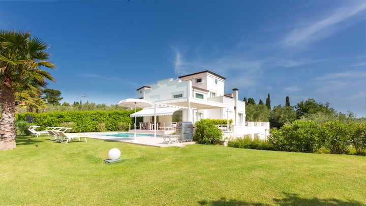 Villa Surya 8+2, Emma Villas - Rimini