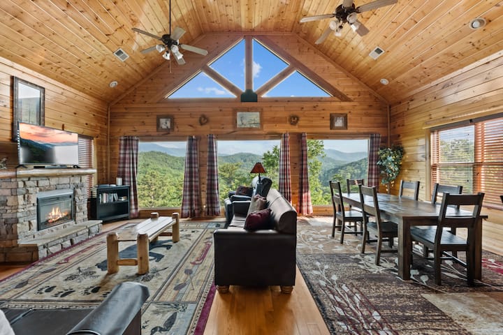 New! 2br Resort Cabin W/mtn Views! Hot Tub*games - Tennessee