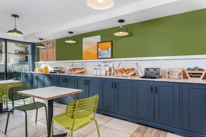 Modern Room Steps From The Beach – 5 Min Walk - Hilton Head Island, SC