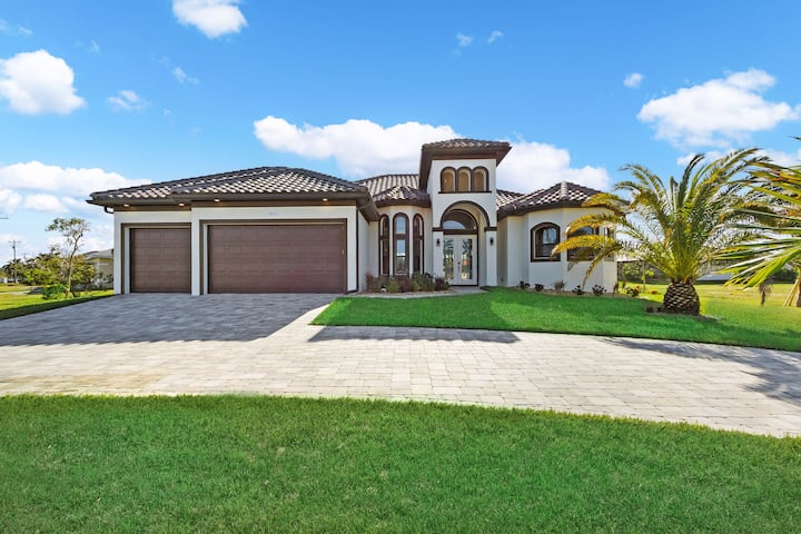 Villa Lennox: Gulf Access Paradise Saltwater Pool - Cape Coral, FL