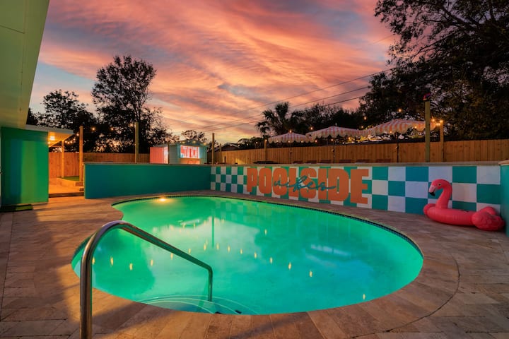 Family Villa W/ Pool, Fire Pit & Games - Clearwater Beach