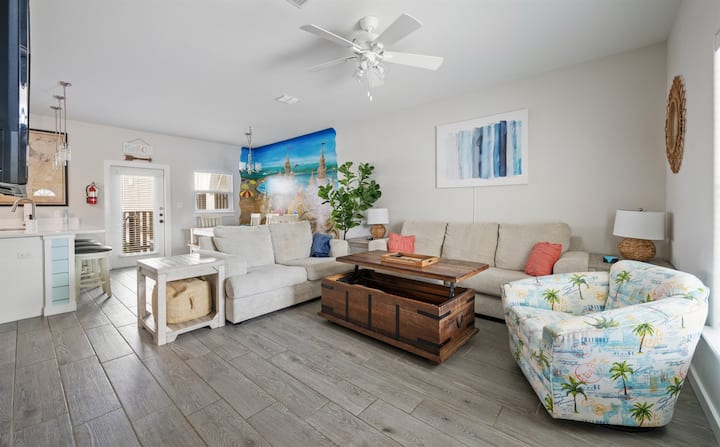 2blocks2beach | Beach Gear | Dog Friendly | Pool - Corpus Christi, TX