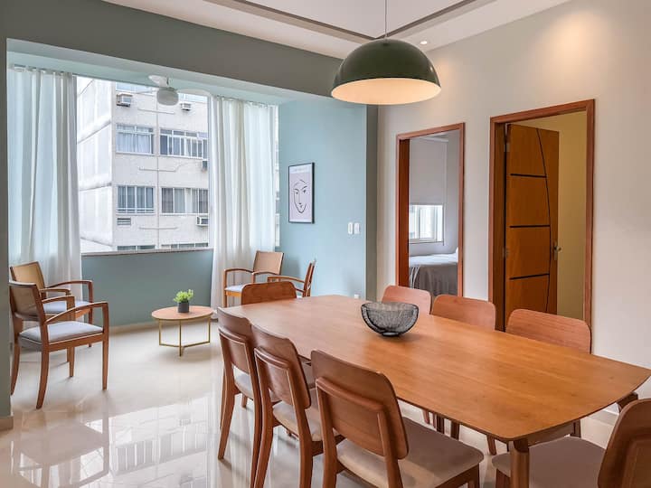 Apartamento Vista Mar Em Copacabana - Rio de Janeiro