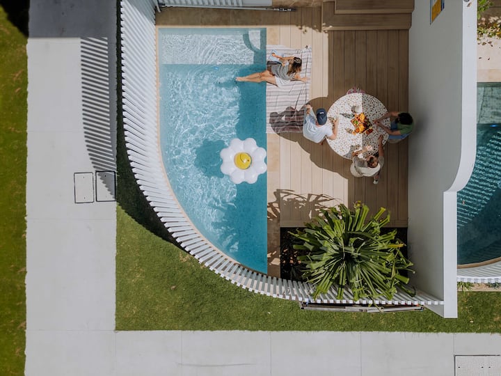 Bask At Burleigh - Gold Coast