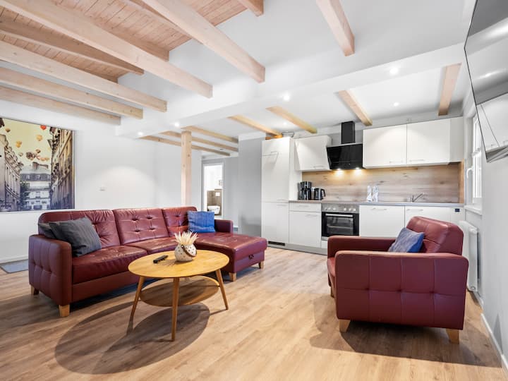 Grand Appartement Directement Sur La Mer - Zierow