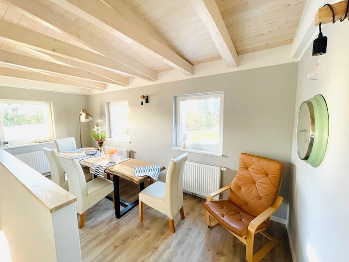 Grand Appartement Directement Sur La Mer - Zierow