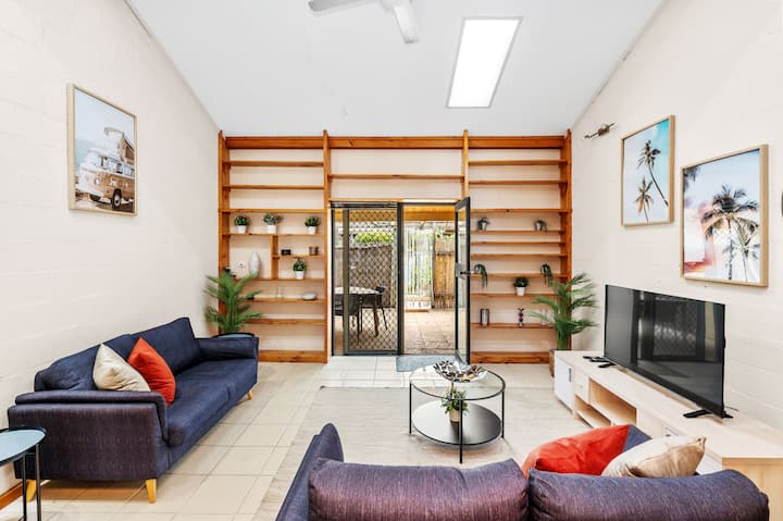25 Cottesloe Steps To Beach - Sleeps 3 W/wifi - Perth