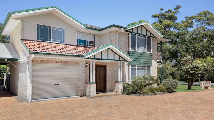 Jimmys Beach Just Steps Away - Tea Gardens