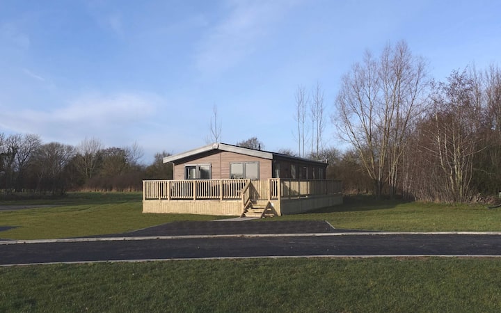 Host & Stay | Linden Lodge, Ashdown Retreat - Flamingo Land Resort