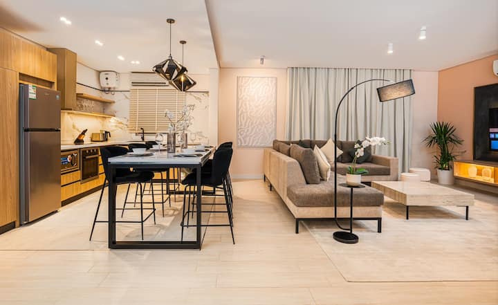 Relax And Unwind In Vibrant Al Mughrizat - Riyadh