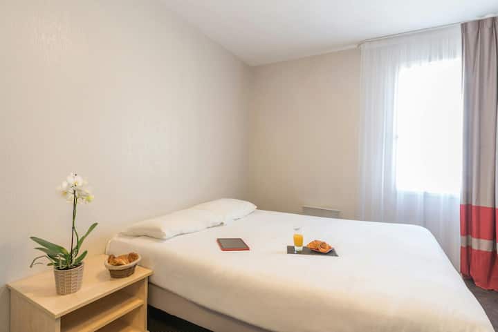 Appart'city Nantes Quais De Loire - Apartment - Saint-Sébastien-sur-Loire