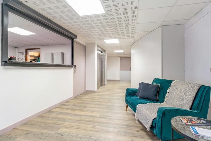 Well-appointed Apartment-style Stay - Nantes