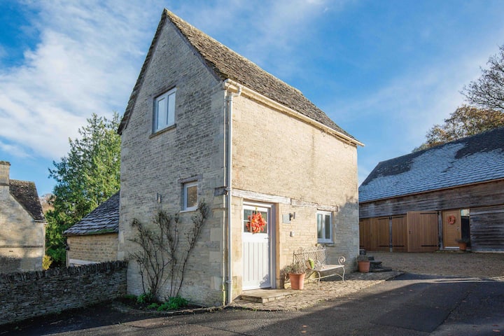 Stunning One Bedroom Cottage - The Bothy - Bibury