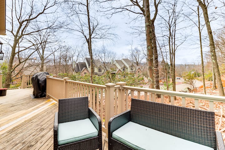 Walk To Big Boulder Mtn: Townhome W/ Deck! - Lake Harmony