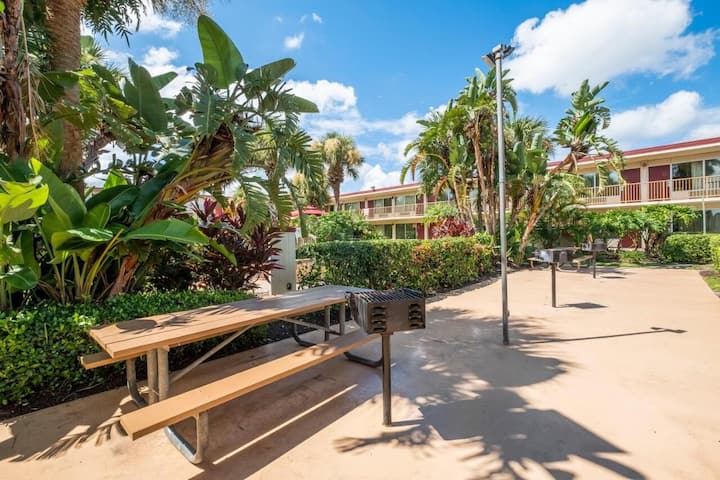 Non-smoking Standard 2 Full Bed(s) - Naples, FL