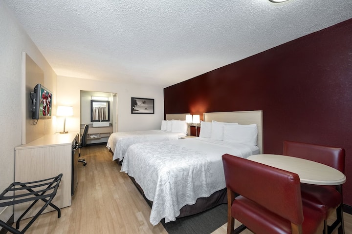 Relaxing Room Minutes From Naples Beach - Naples, FL
