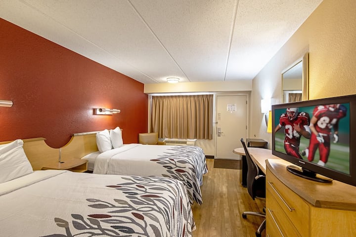 Cozy Pet-friendly Room Near Westfield Belden Mall - Canton, OH