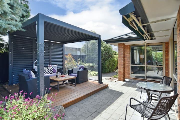 Stay At Puhara - Parklands Escape - Christchurch