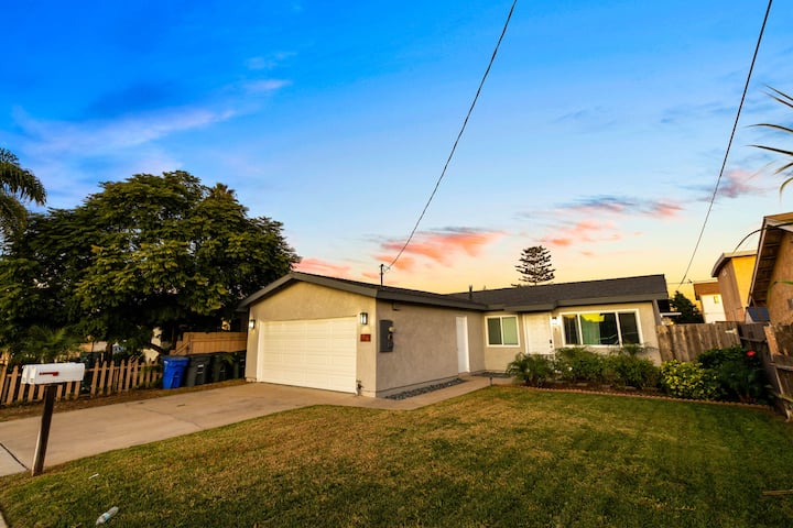 Quaint Backyard | 3br Cozy House | Imperial Beach - Imperial Beach, CA