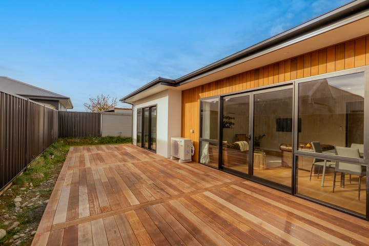 Serenity Hideaway House A - Twizel