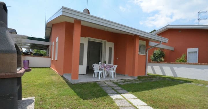 Villa Spacieuse Et Lumineuse Avec Jardin - Bibione Pineda