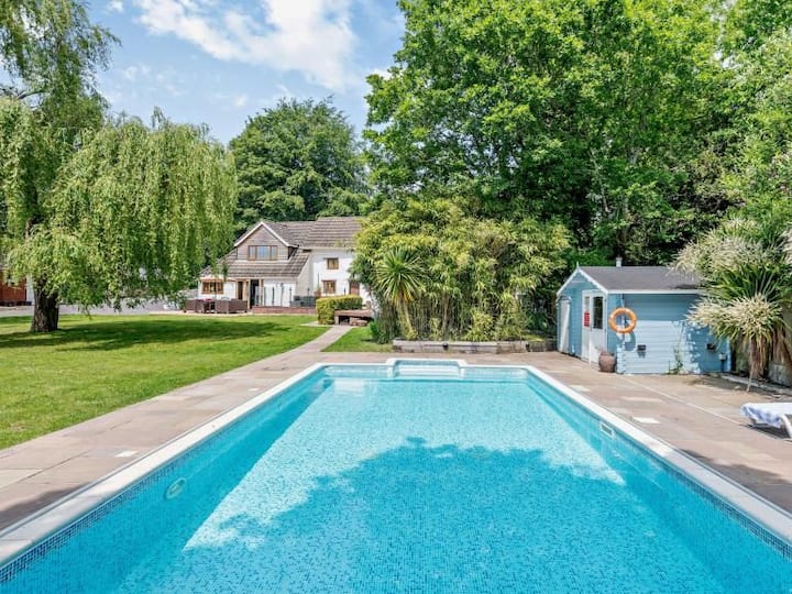 Hot Tub,pool&games Room In Forest -Ashdale Cottage - Hampshire