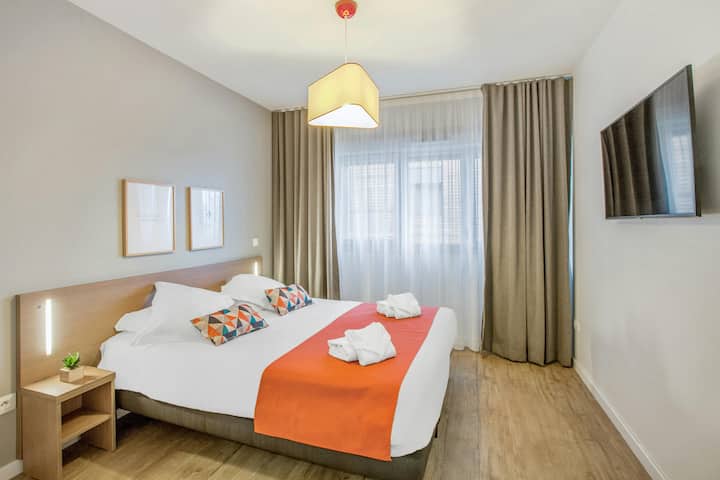 Appart'city Annemasse Centre- Large Apartment - Annemasse