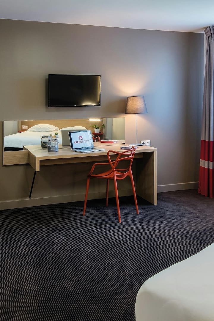 Appart'city Confort Bordeaux Chartrons - Studio - Bordeaux