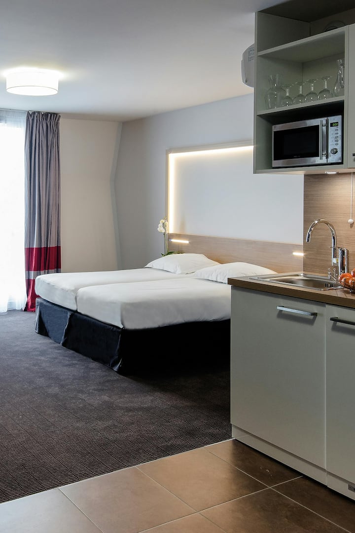 Appart'city Confort Bordeaux Chartrons- Big Studio - Bordeaux