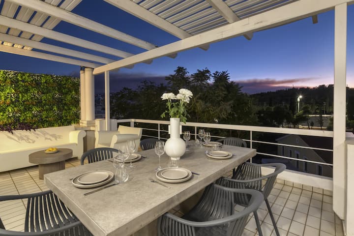 Spacious 3bdr Townhouse With Monumental View - Athens