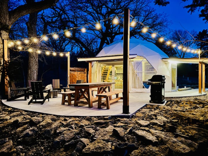 Farmhouse Dome - Platte River State Park, Louisville