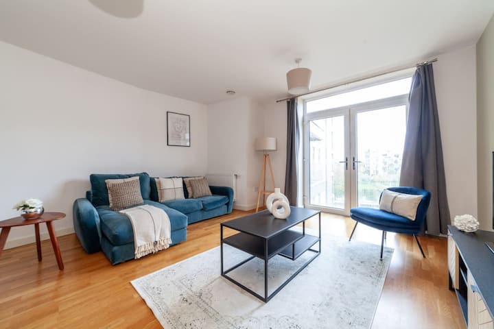 2 Bed Flat In Park Royal - Harrow